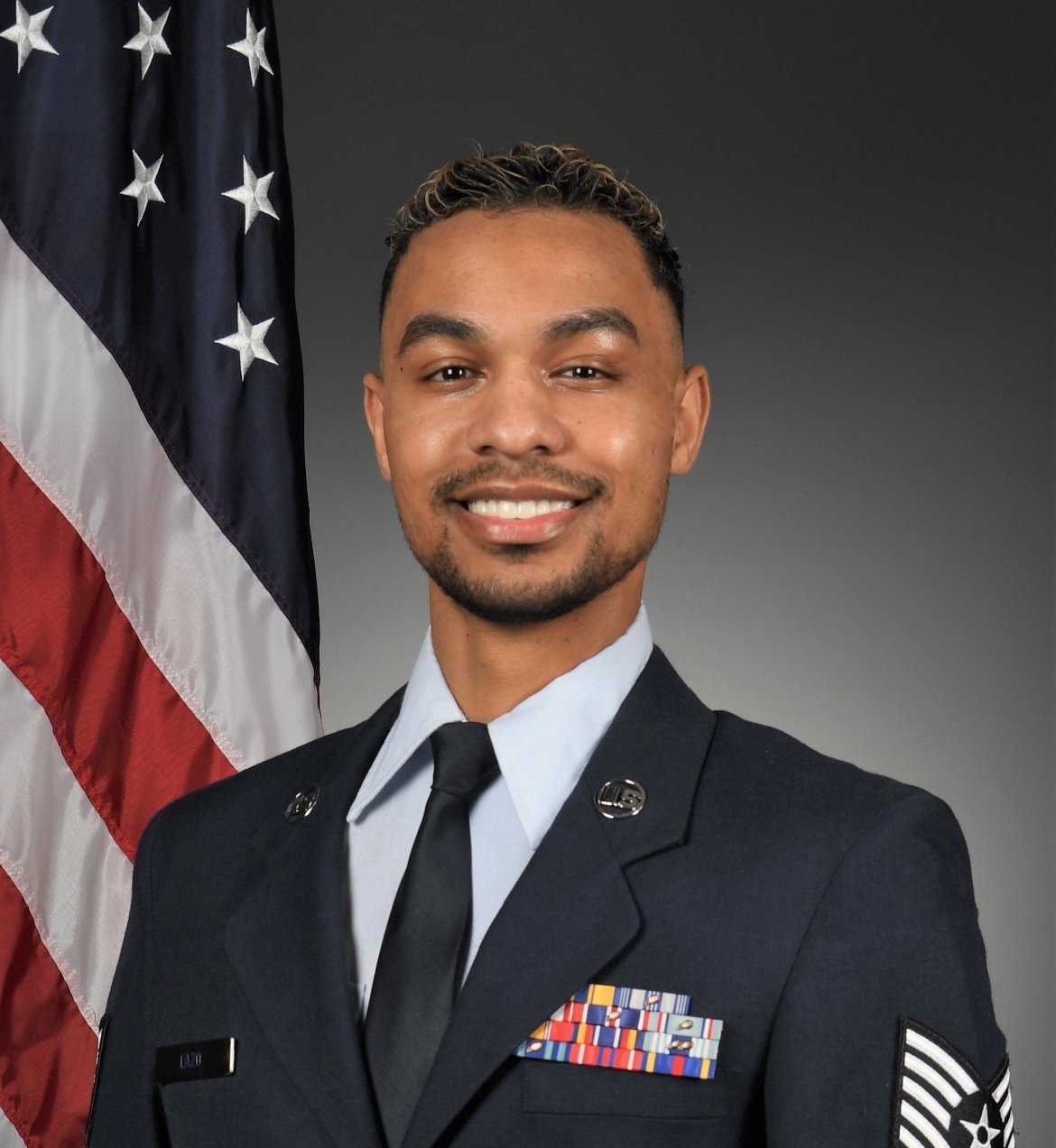 Student Veteran of the Year Leads by Example | UMGC Global Media Center
