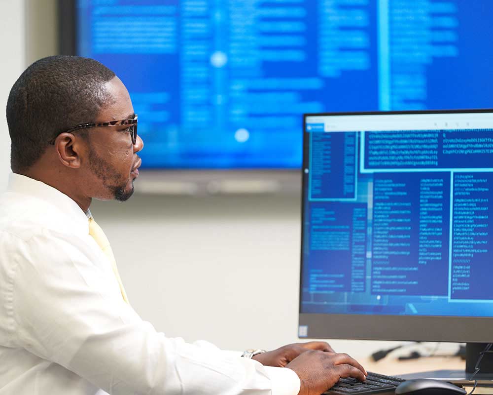 Online Cyber Operations Graduate Certificate | UMGC